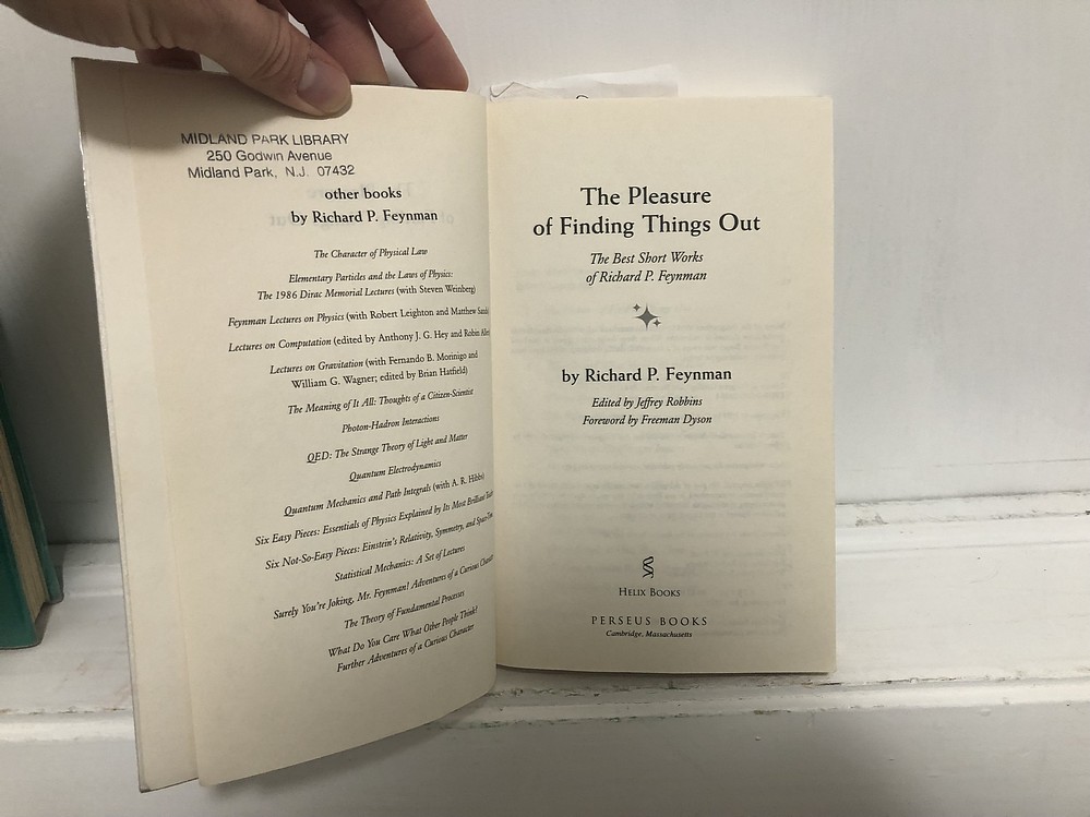 Review: The Pleasure of Finding Things Out, by Richard P. Feynman ...